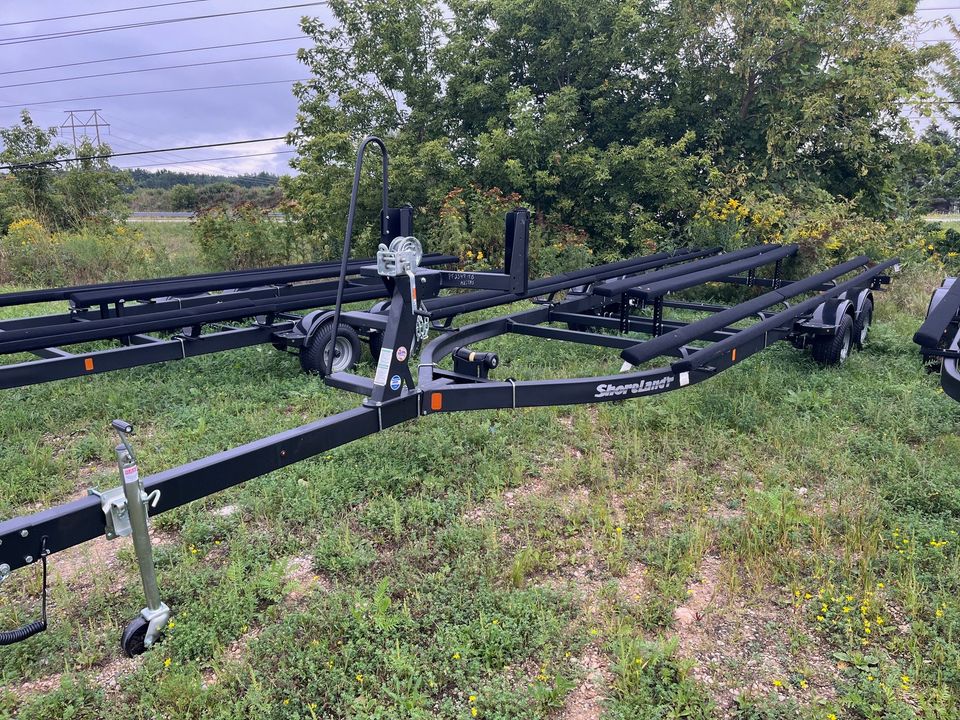 Upto 24' Shoreland'r Tandem Tritoon Bunk Trailer With Brakes 4700LB Ca ...